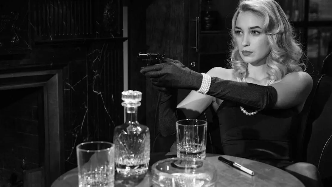 11 Riveting Red Herring Examples in Screenplays - Greenlight Coverage